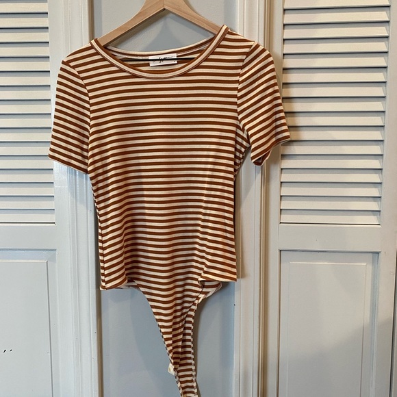 Carly Jean Los Angeles | Tops | Carly Jean Los Angeles Mandi Bodysuit ...